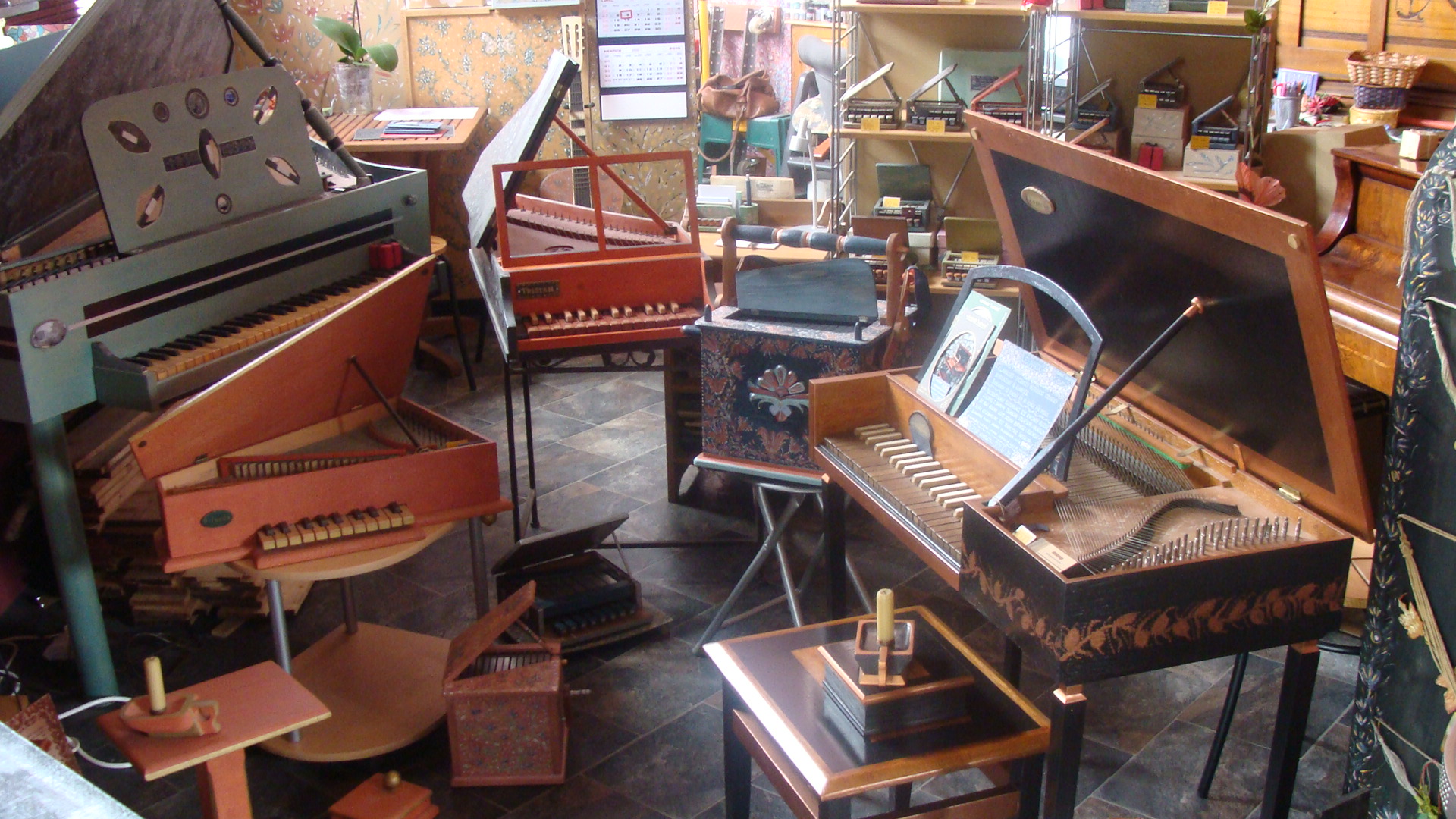 Instrumenty muzyczne – Da Capo Galeria Instrumentów